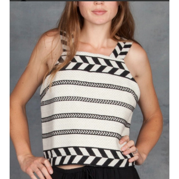 Morgan Carper | Tops | Morgan Carper Anthropologie Yarrow Blackwhite ...
